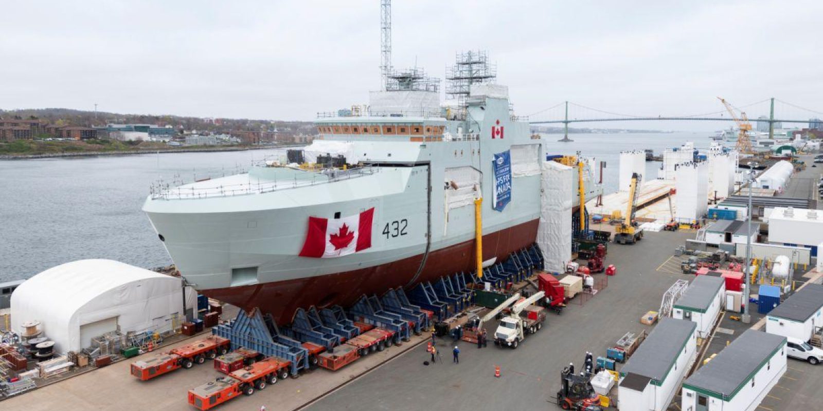 Final Mega Block move the future HMCS Max Bernays, Canada's Third ...