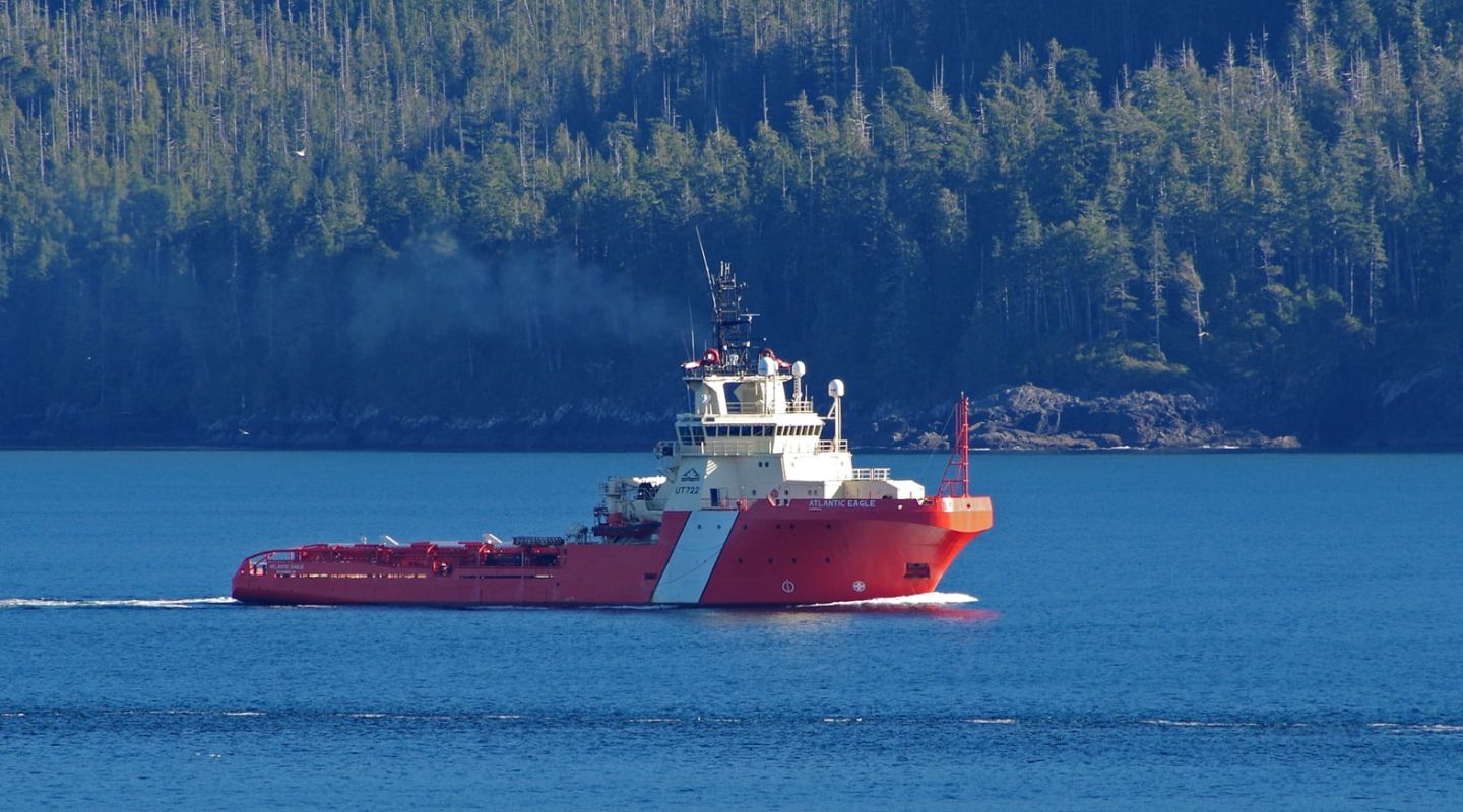 ATLANTIC TOWING AND IRVING SHIPBUILDING COMMIT TO CAMOSUN COLLEGE AND ...