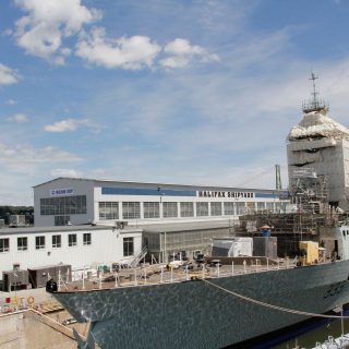 Halifax Shipyard celebrates handover of HMCS Fredericton - Irving ...